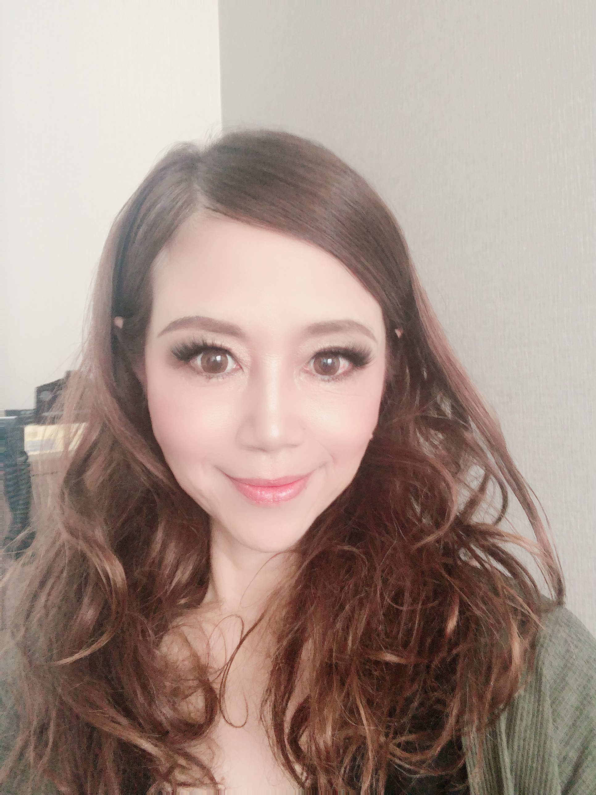 MIKIKOさん | モデル、インフルエンサー、タレント、芸能人、講演会講師のキャスティング、出演・仕事依頼ならCLOUDCASTING