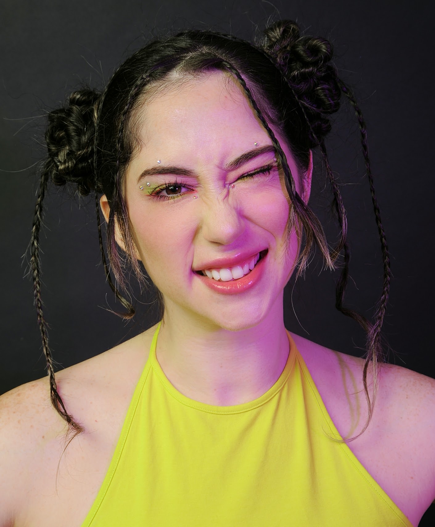 Lilly R.さん | モデル、インフルエンサー、タレント、芸能人、講演会講師のキャスティング、出演・仕事依頼ならCLOUDCASTING